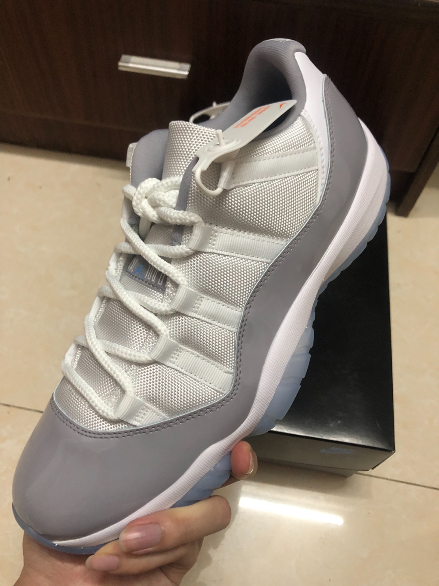 aj11酷灰细节,正品(第6页)_大山谷图库