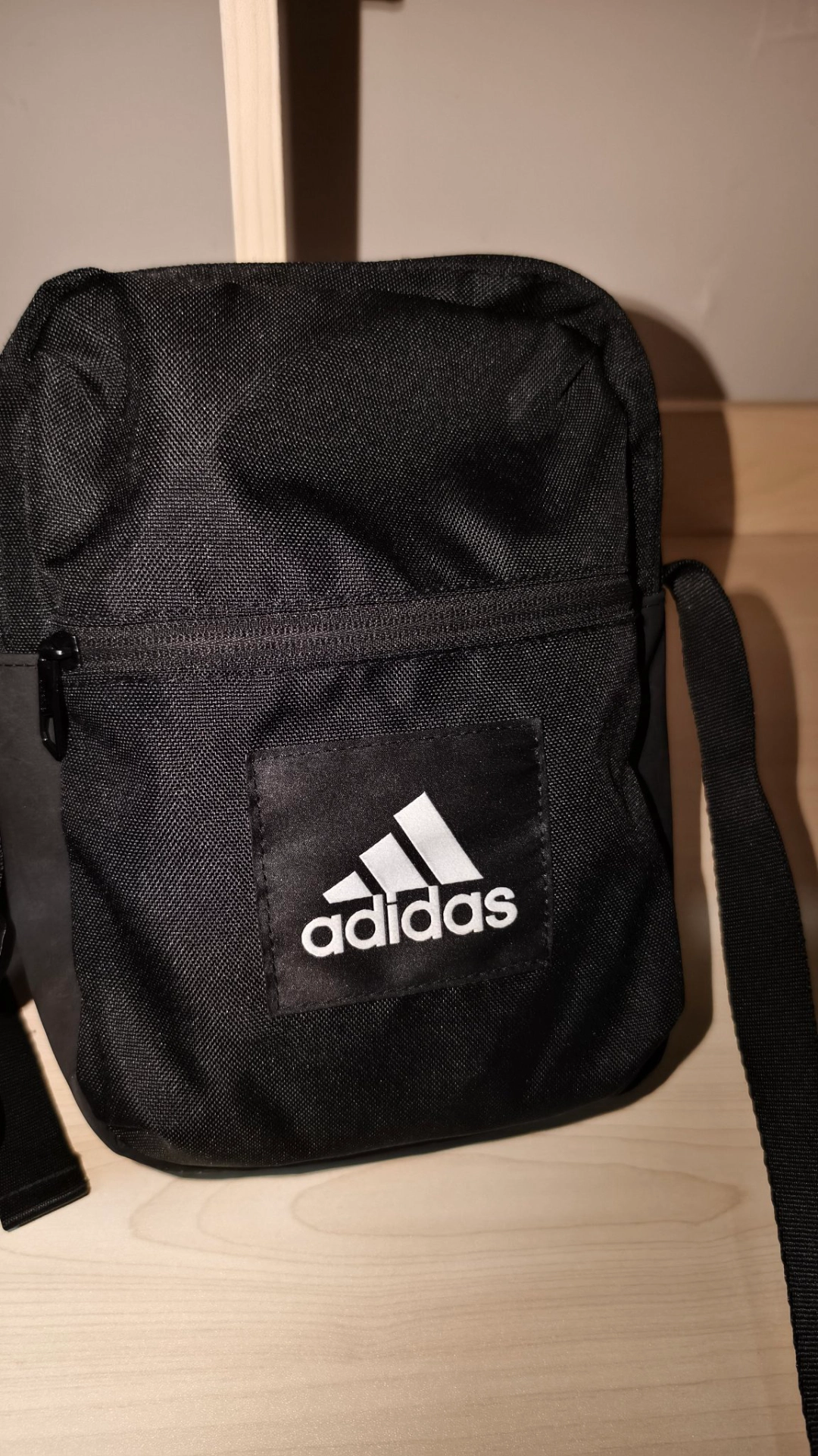 阿迪达斯单肩背包,单肩背包,小背包单肩(第2页)_大山谷图库