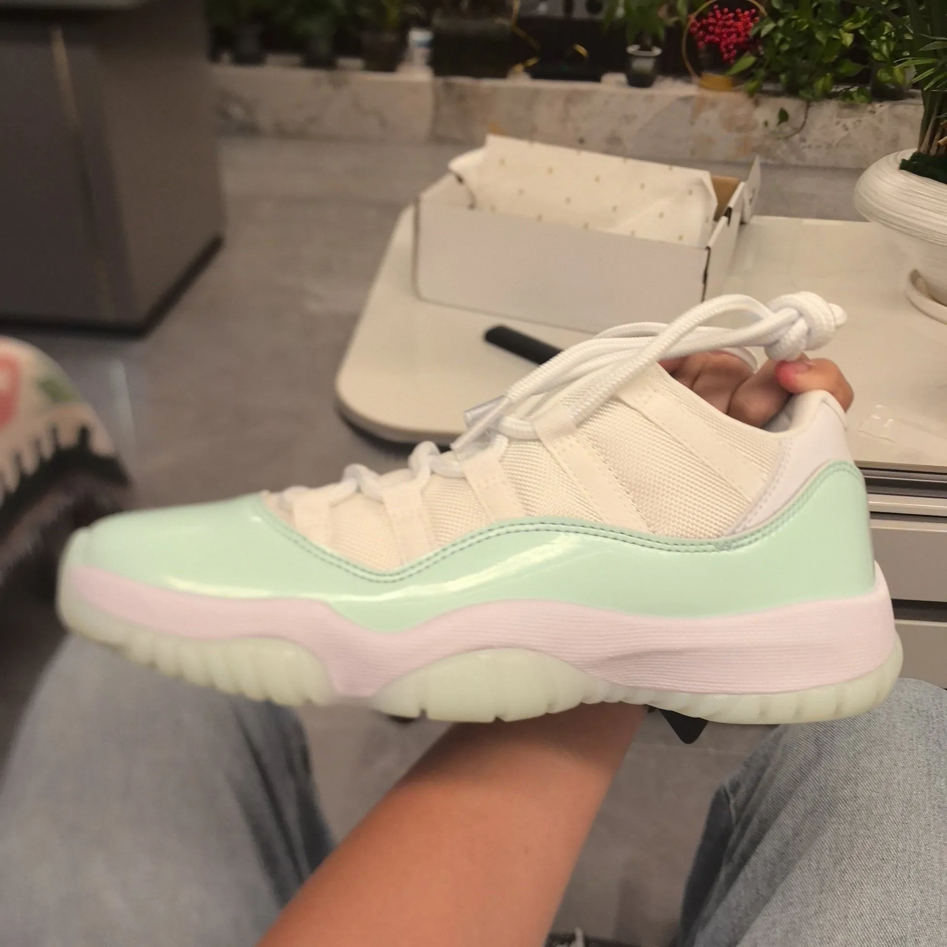 Vérifiez l’Authenticité des Jordan Air Jordan 11 Retro pour Femmes ...