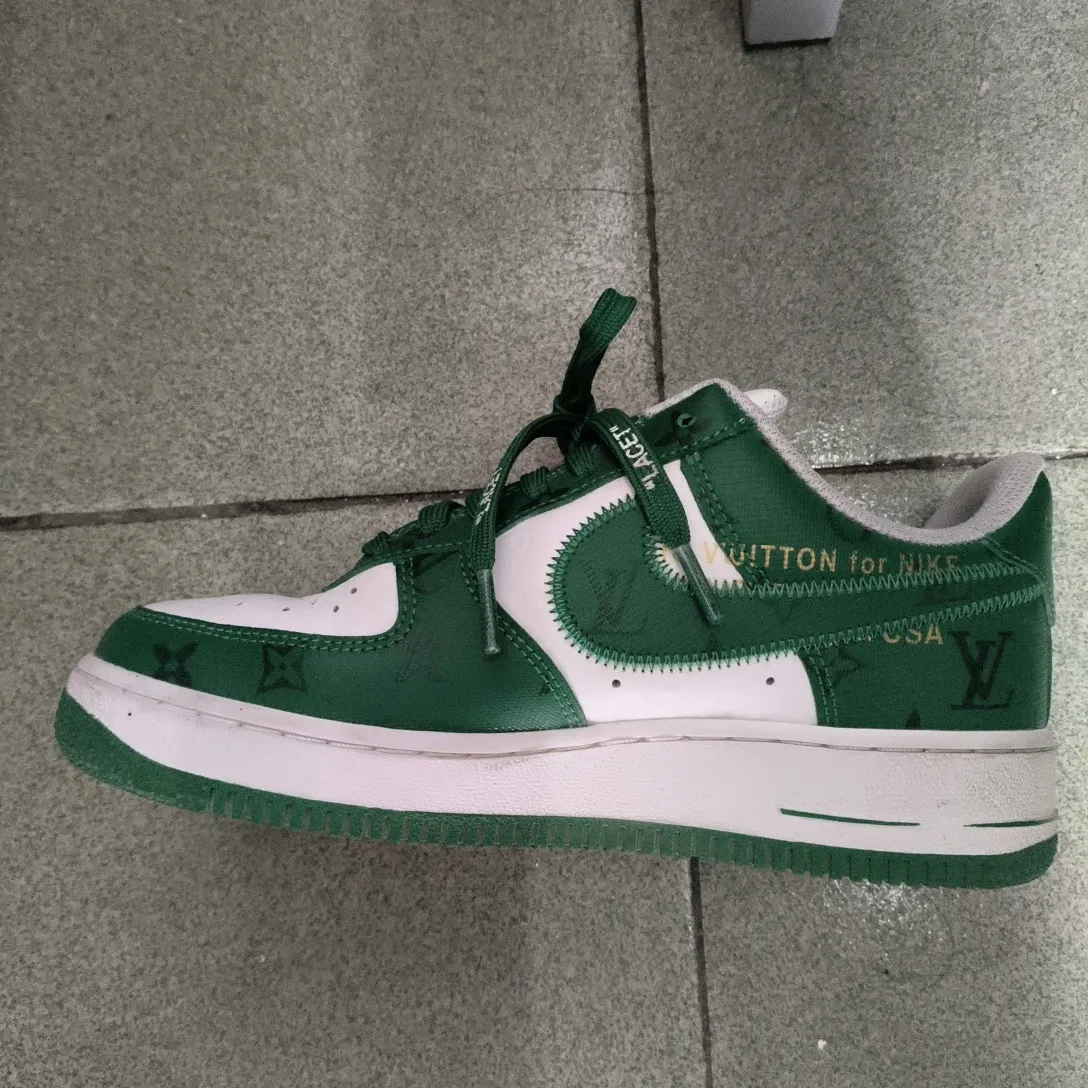 Louis Vuitton Nikes Authenticity Check：Key Points to Check - POIZON